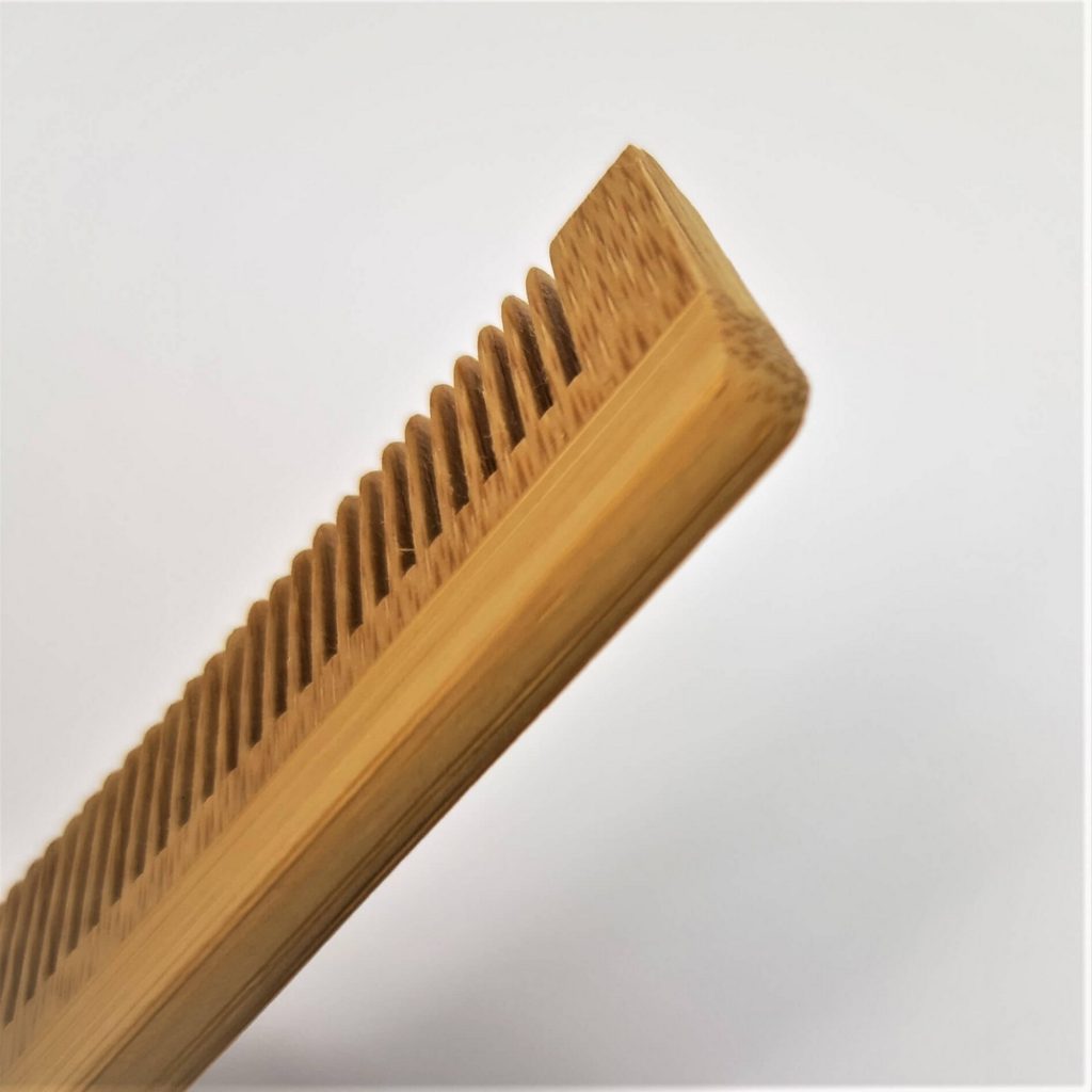 Bamboo Hair Comb – TERE Cosmetics